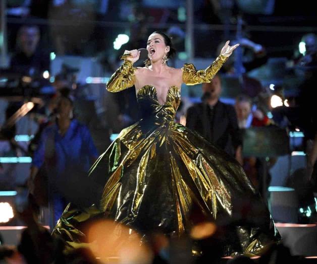 Cantan al rey - Focus Radio 1670 AM